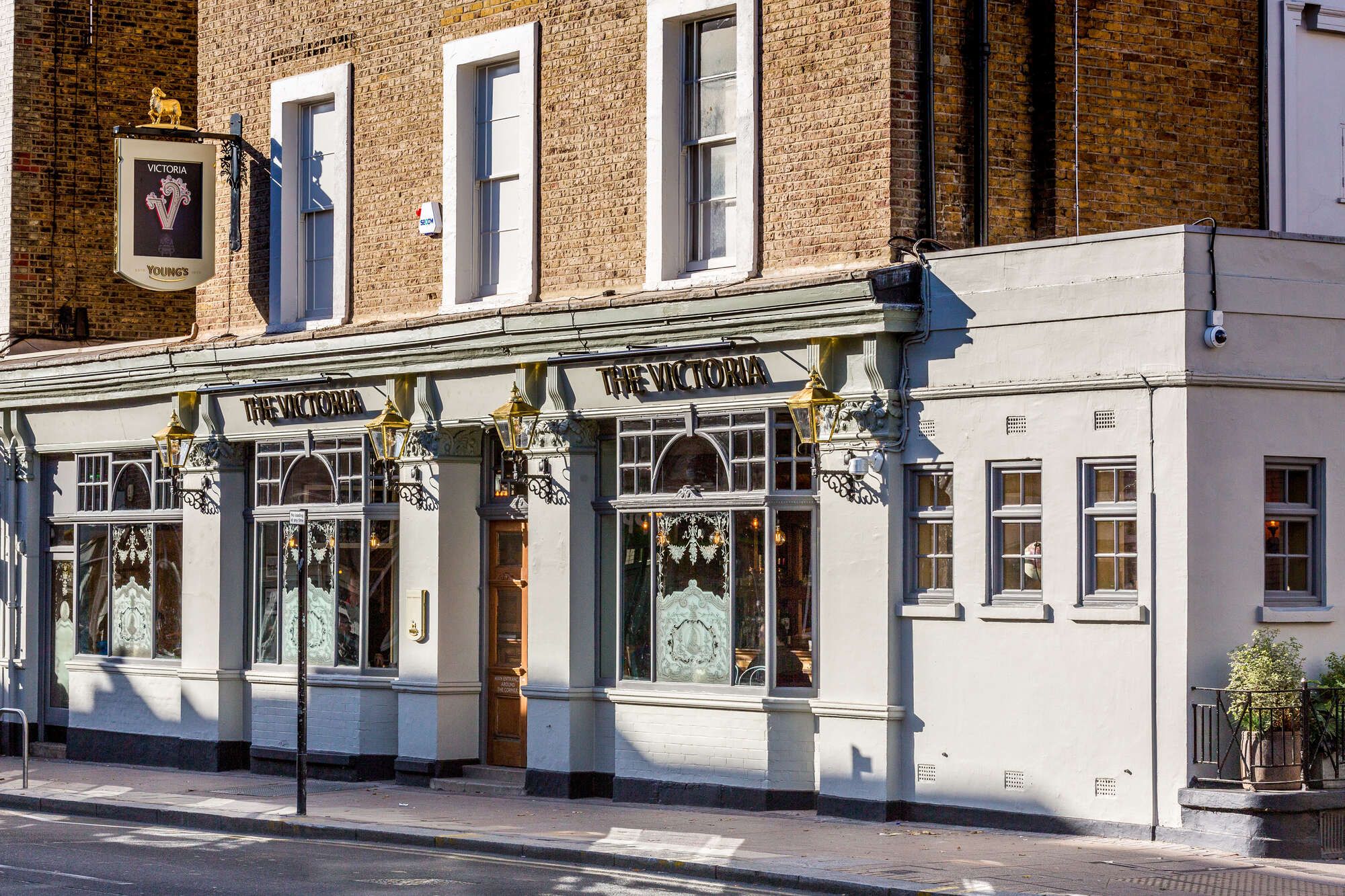 Home - Victoria Surbiton